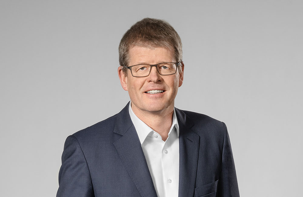 Executive Board contract of CFO Olaf Klinger extended ahead of schedule ...